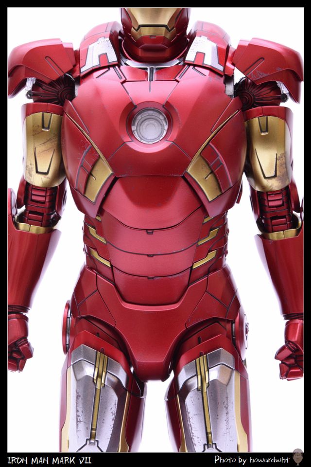 【開箱】Hot Toys技術力表現之作 - 鋼鐵人MK7 (合金版)