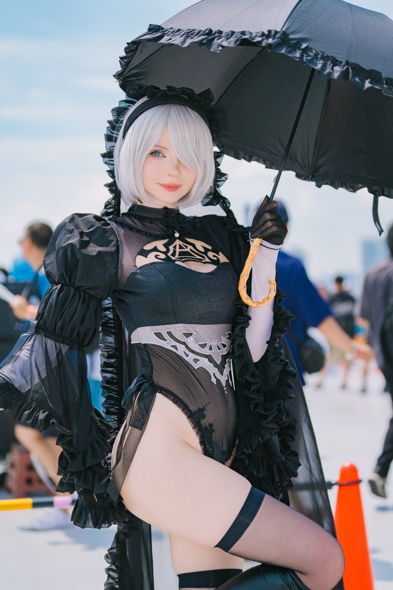 Coserソフィー扮《尼爾：自動人形》2B參戰C104 性感服裝搭配姣好身形魅力爆棚